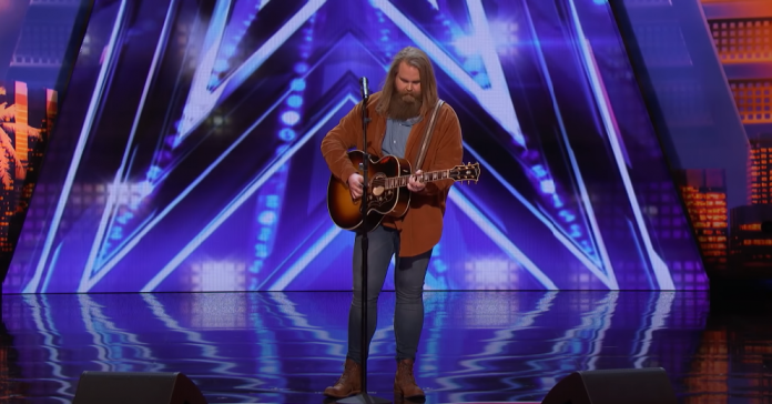 Chris Kläfford Sings a Heartfelt 'Imagine' on America's Got Talent