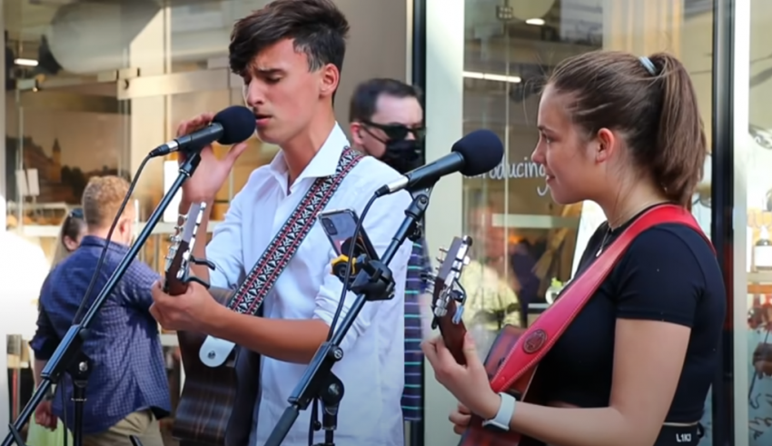 Teen Busker Couple Allie Sherlock and Cuan Durkin Perform 'Unchained ...